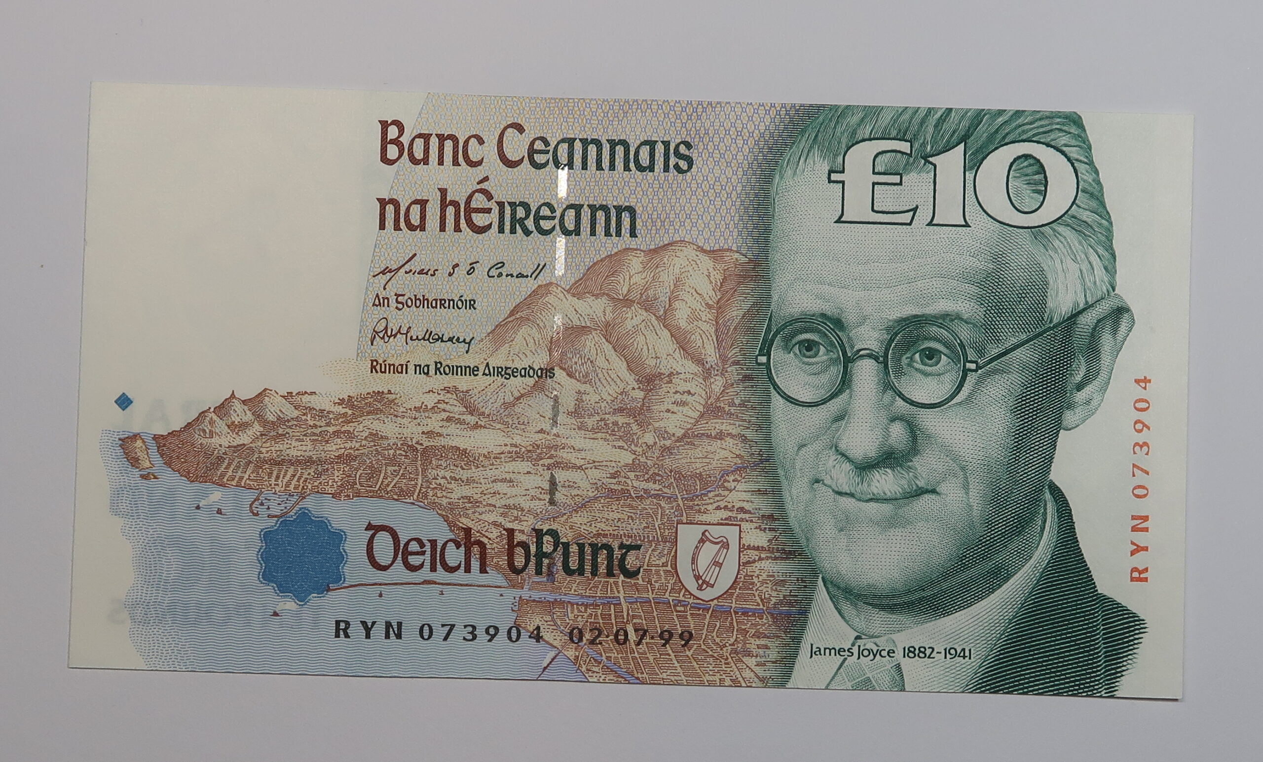 IRELAND TEN POUND NOTE 2.7.1999. UNC. C.SERIES. JAMES JOYCE 1882-1941 ...